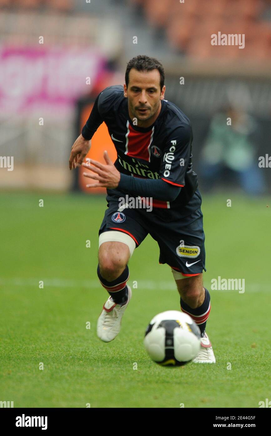 PSG's Ludovic Giuly during the French First League soccer match, Paris ...