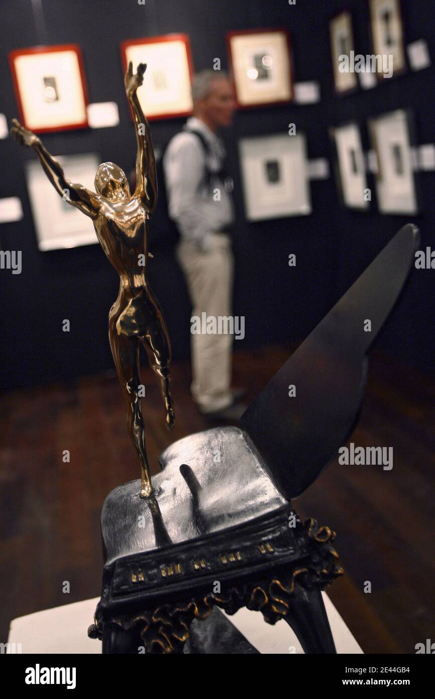 Exhibition is held joining together Francisco Goya and Salvador Dali ...