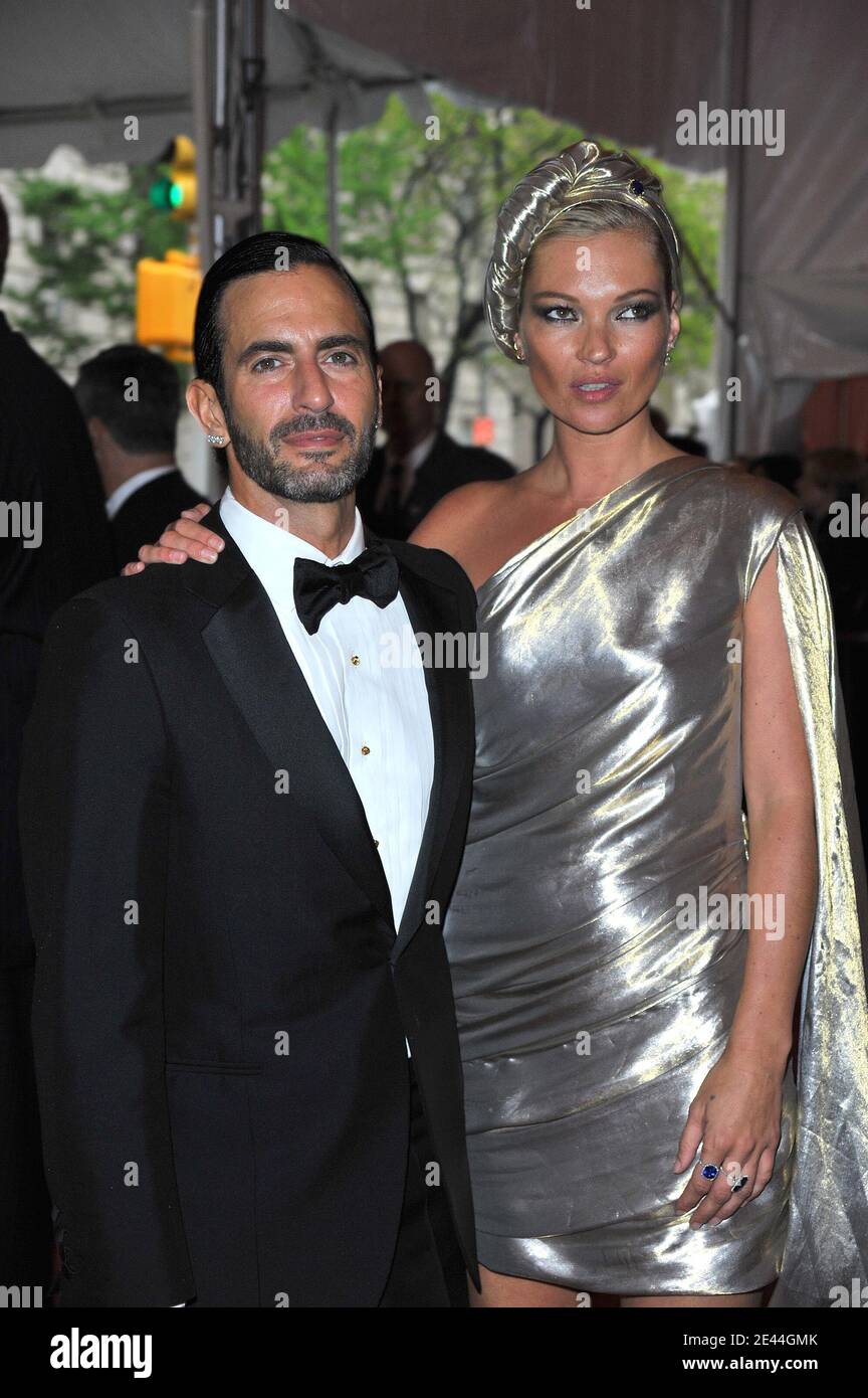 Designer Marc Jacobs and Kate Moss arriving at the Costume Institute ...