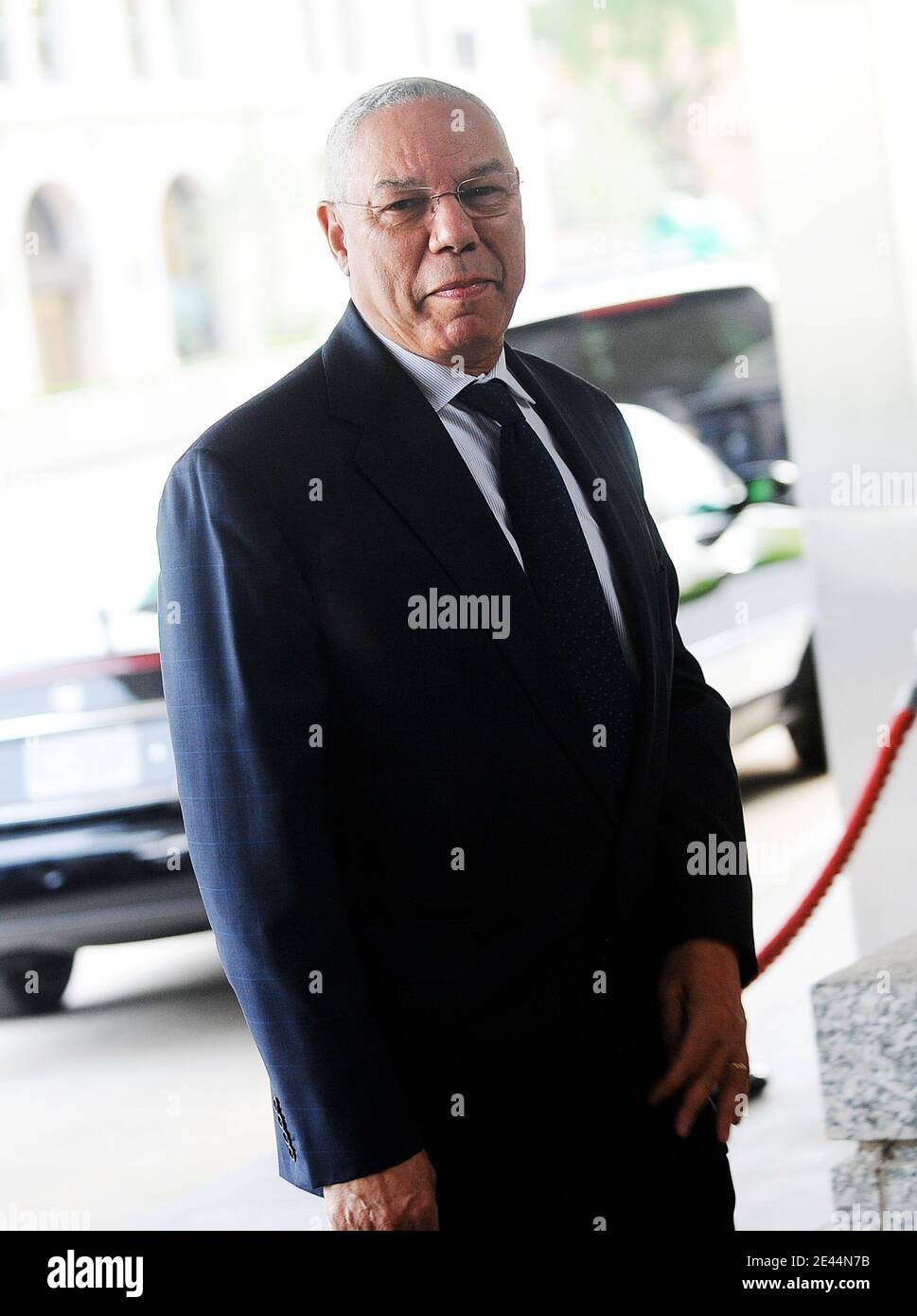 Former Secretary of State Colin Powell arrives at the State Department ...