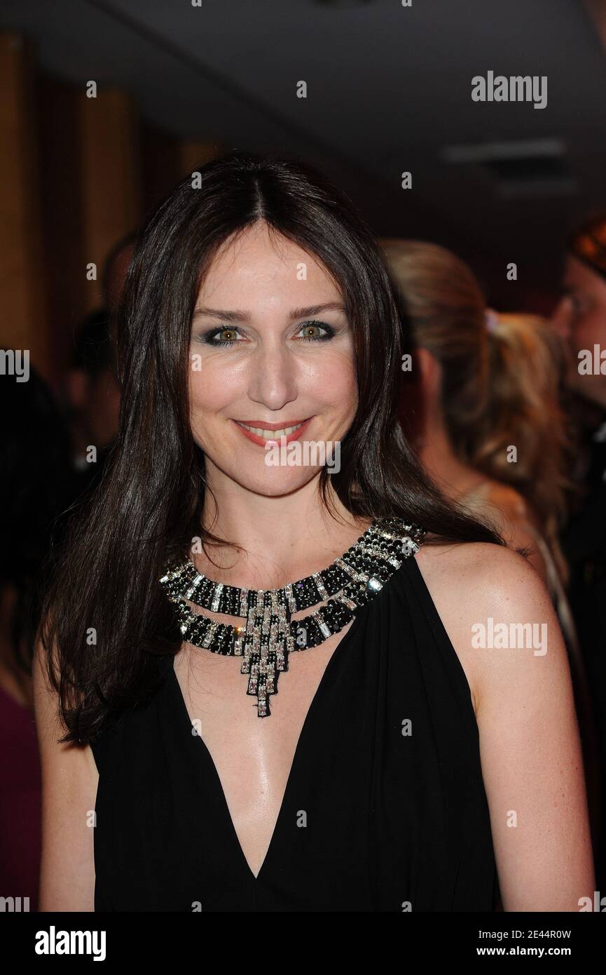 Elsa Zylberstein leaving the diner after the screening of the animation ...