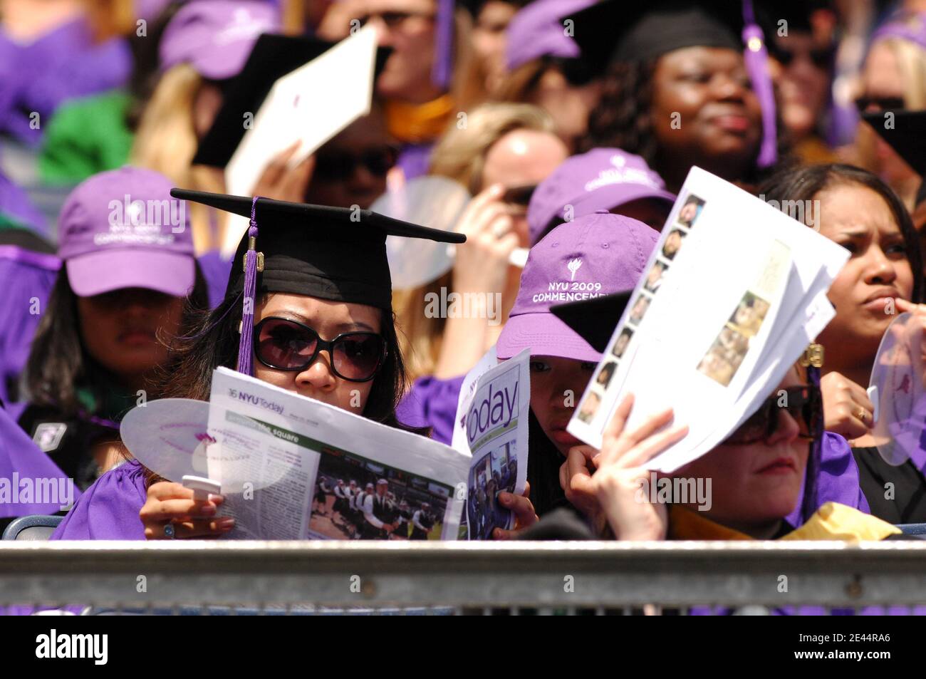 Nyu graduation hi-res stock photography and images - Alamy