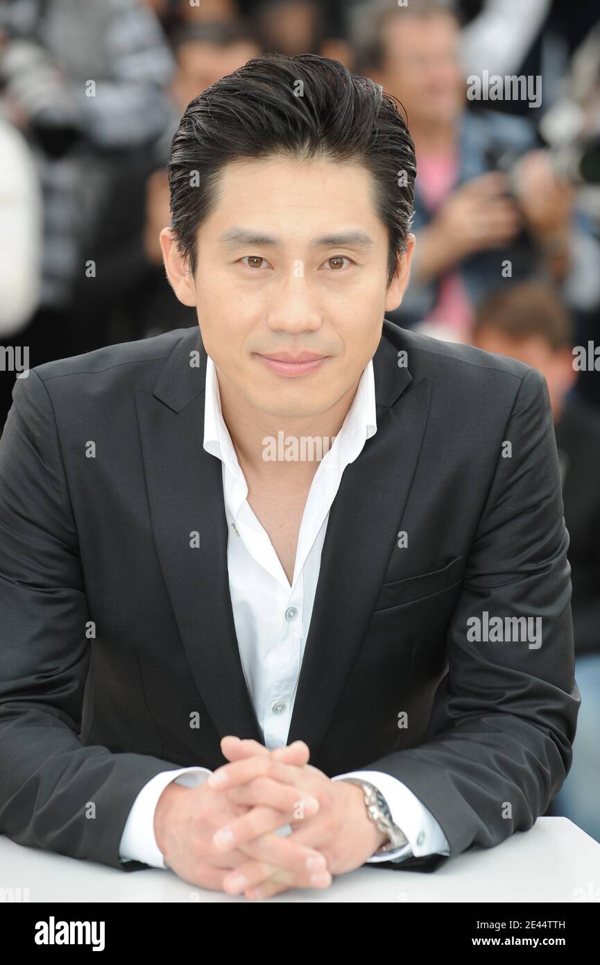 Shin Ha-Kyun attends the 'Thirst' Photocall held at the Palais Des ...