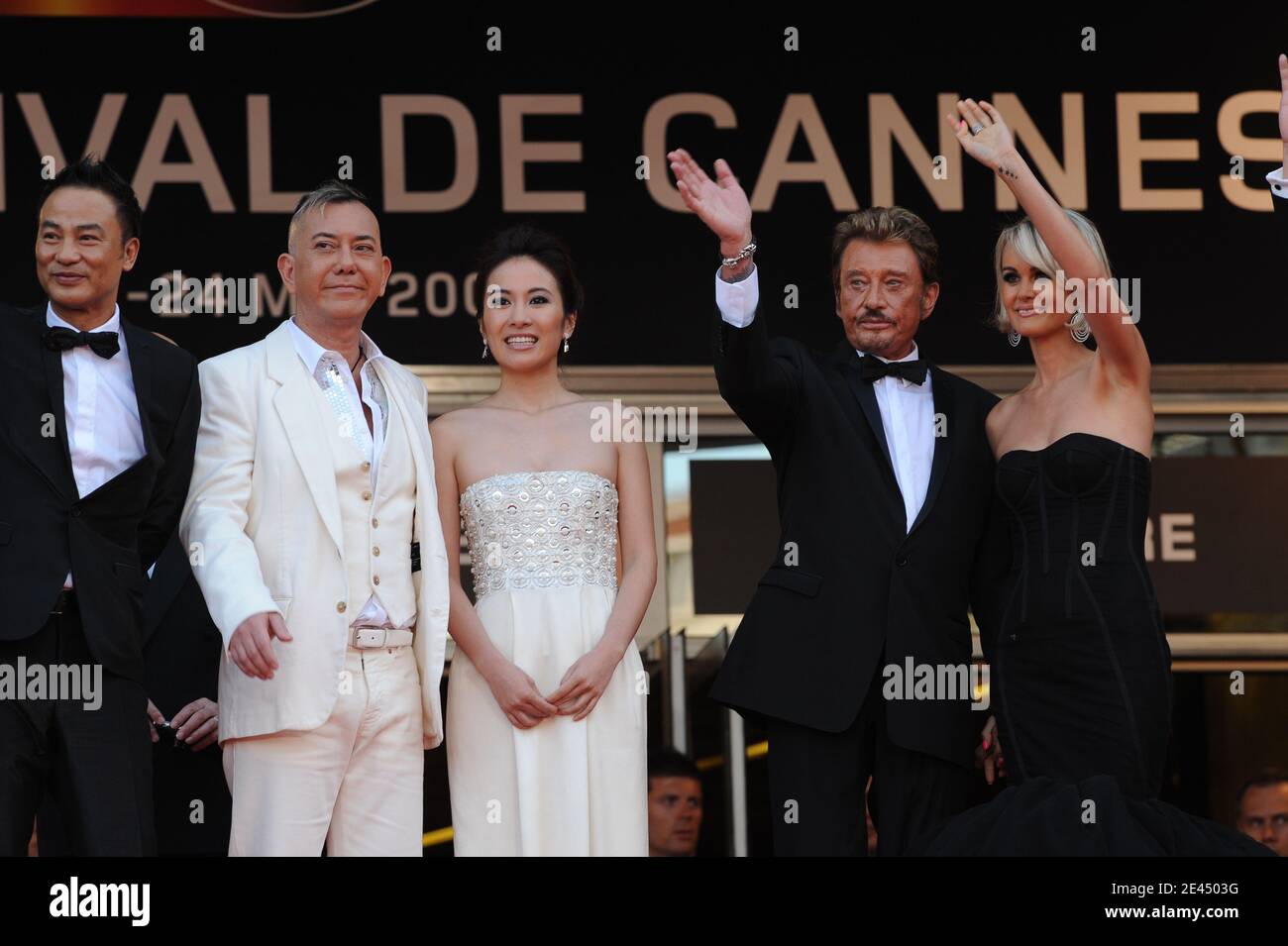 Laeticia and Johnny Hallyday with Siu-Fai, Simon Yam, Michele Ye and ...