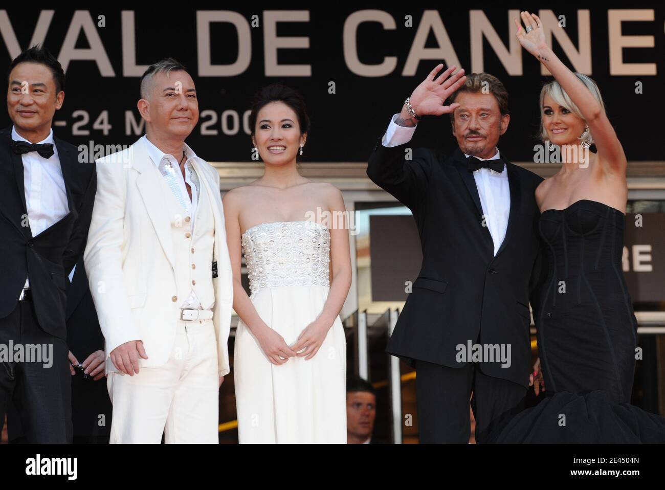 Laeticia and Johnny Hallyday with Siu-Fai, Simon Yam, Michele Ye and ...