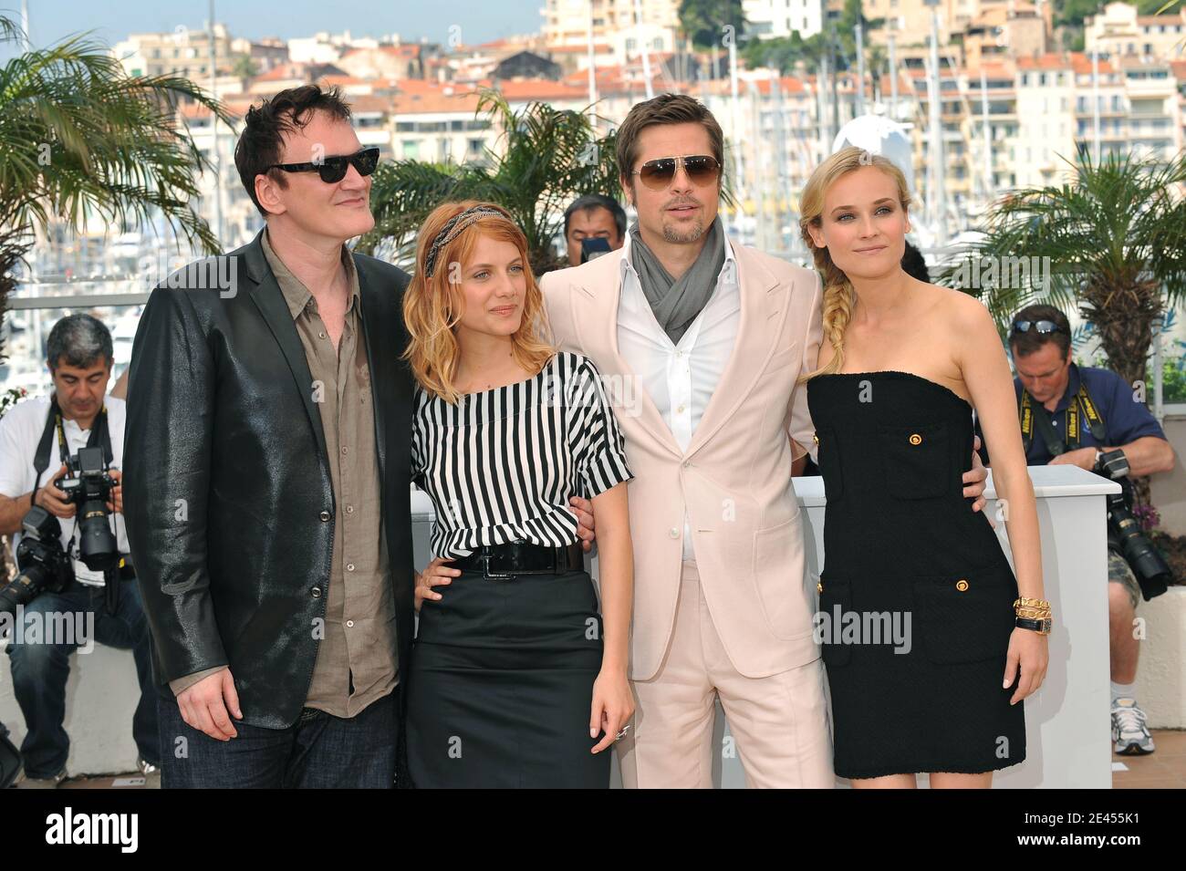 (L-R) Director Quentin Tarantino, Melanie Laurent, Brad Pitt and Diane Kruger at a photocall for ...
