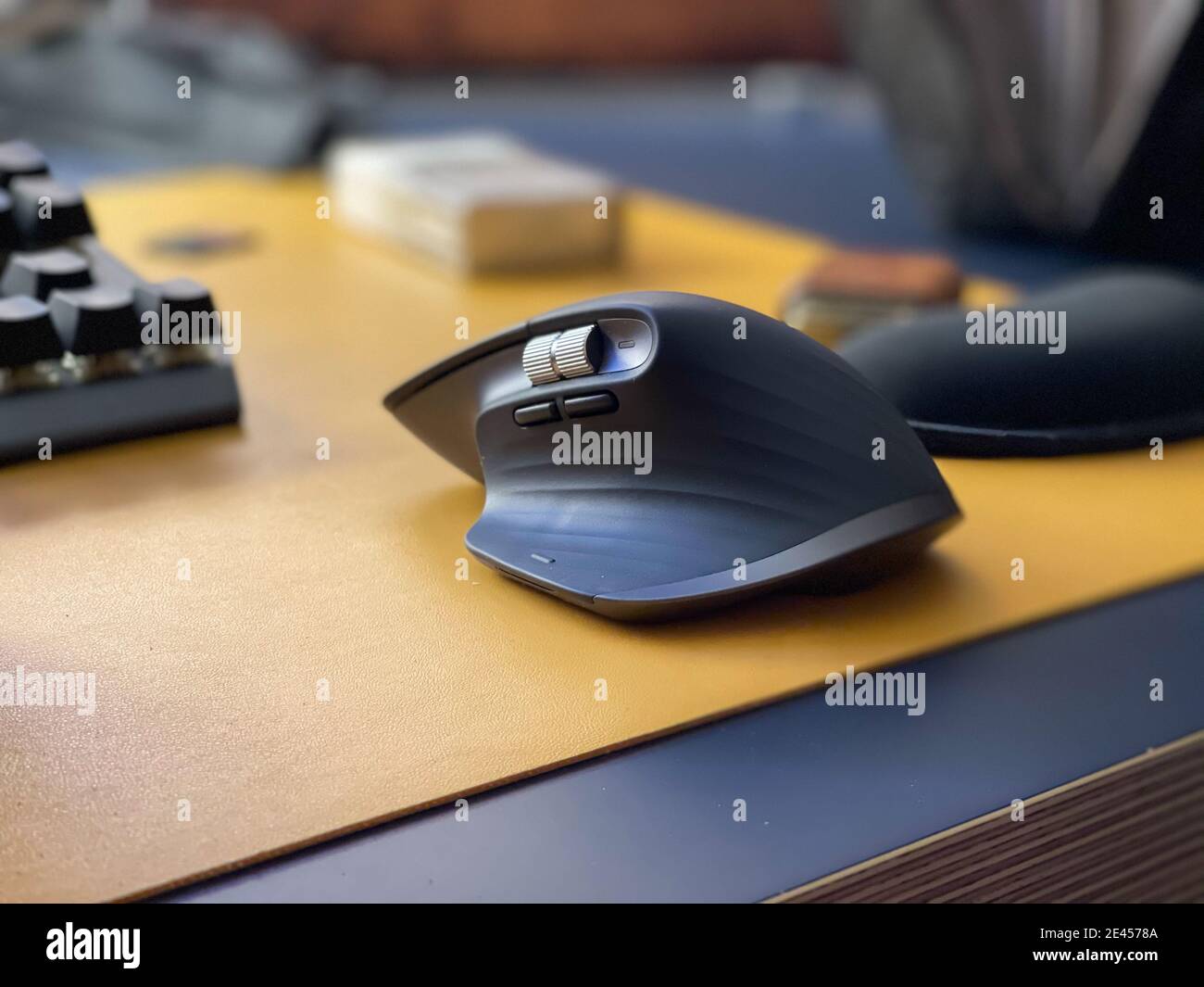 Logitech gaming mouse hi-res stock photography and images - Alamy