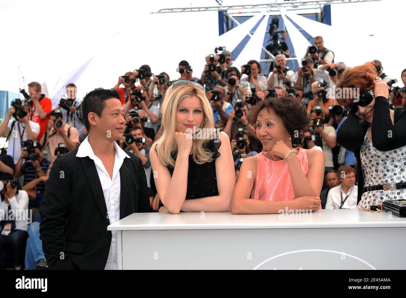 Actresses Laetitia Casta, Yi-Ching Lu and actor Kang-Sheng Lee attends ...