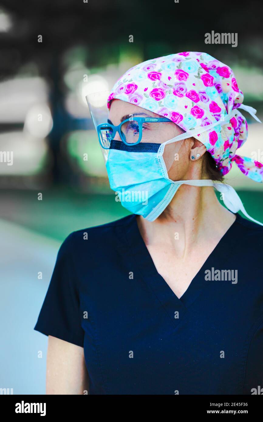 Nurse personal protective equipment hi-res stock photography and images ...