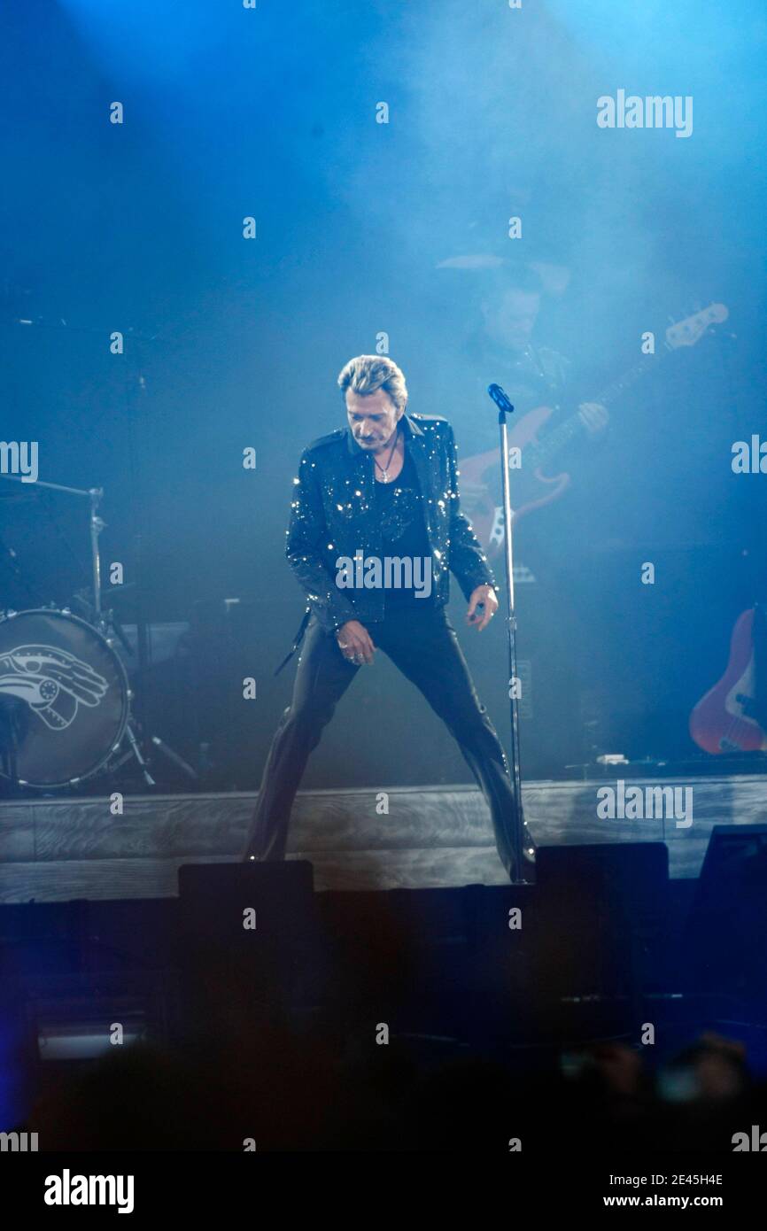 Johnny hallyday concert stade de france hi-res stock photography and ...