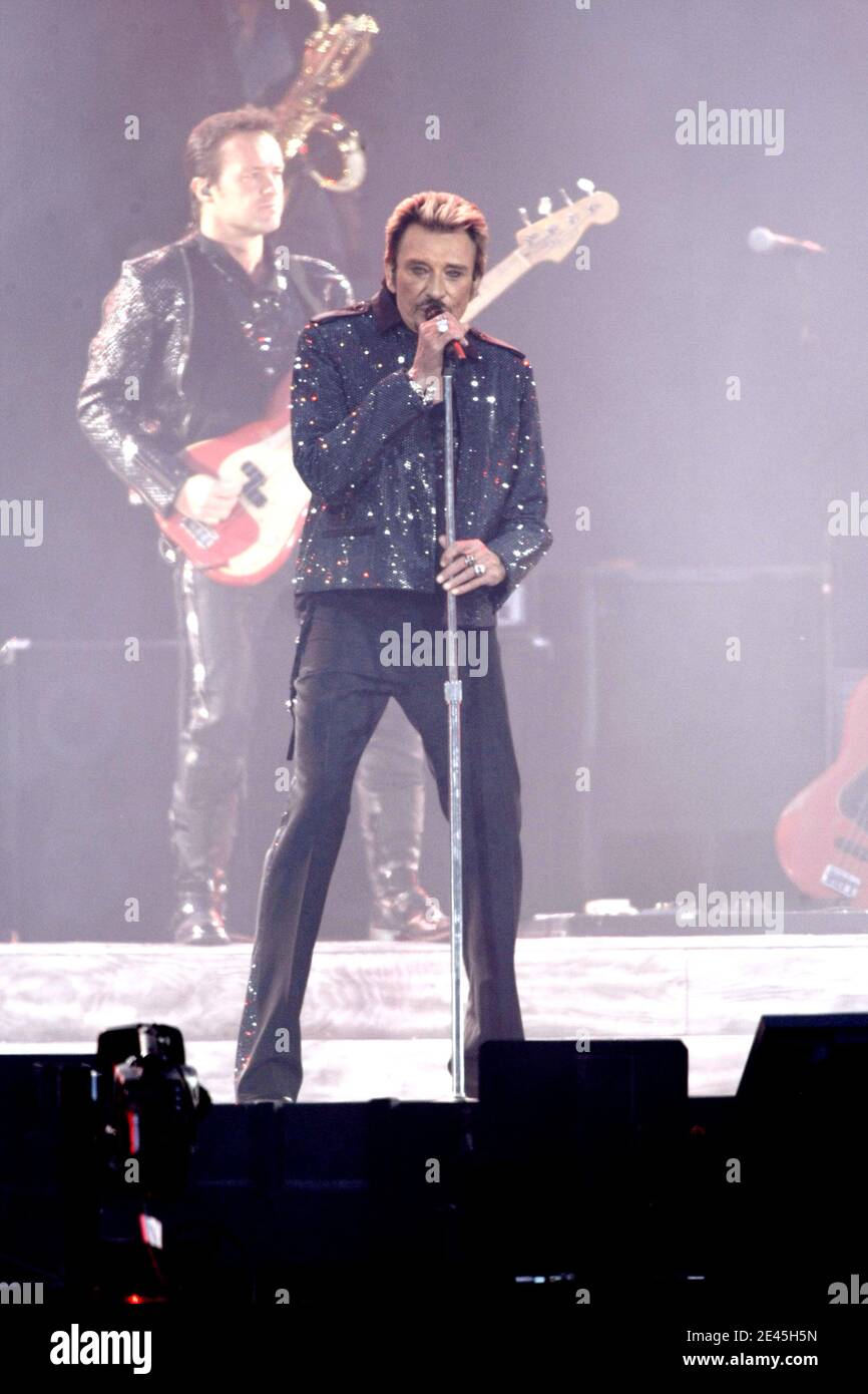 Johnny hallyday concert stade de france hi-res stock photography and ...