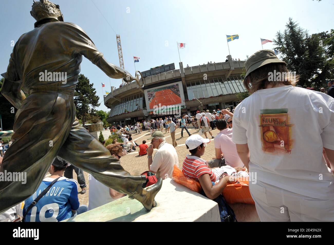 Illustration during the 2009 French Open Tennis at Roland Garros arena ...