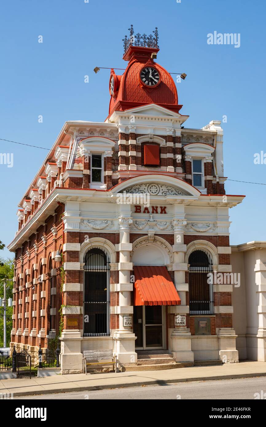 Old colorful bank in small Midwest town. McLeansboro, Illinois, USA ...