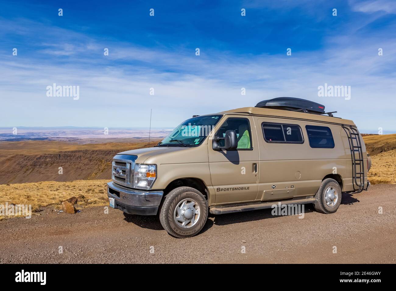Class b camper van hi-res stock photography and images - Alamy