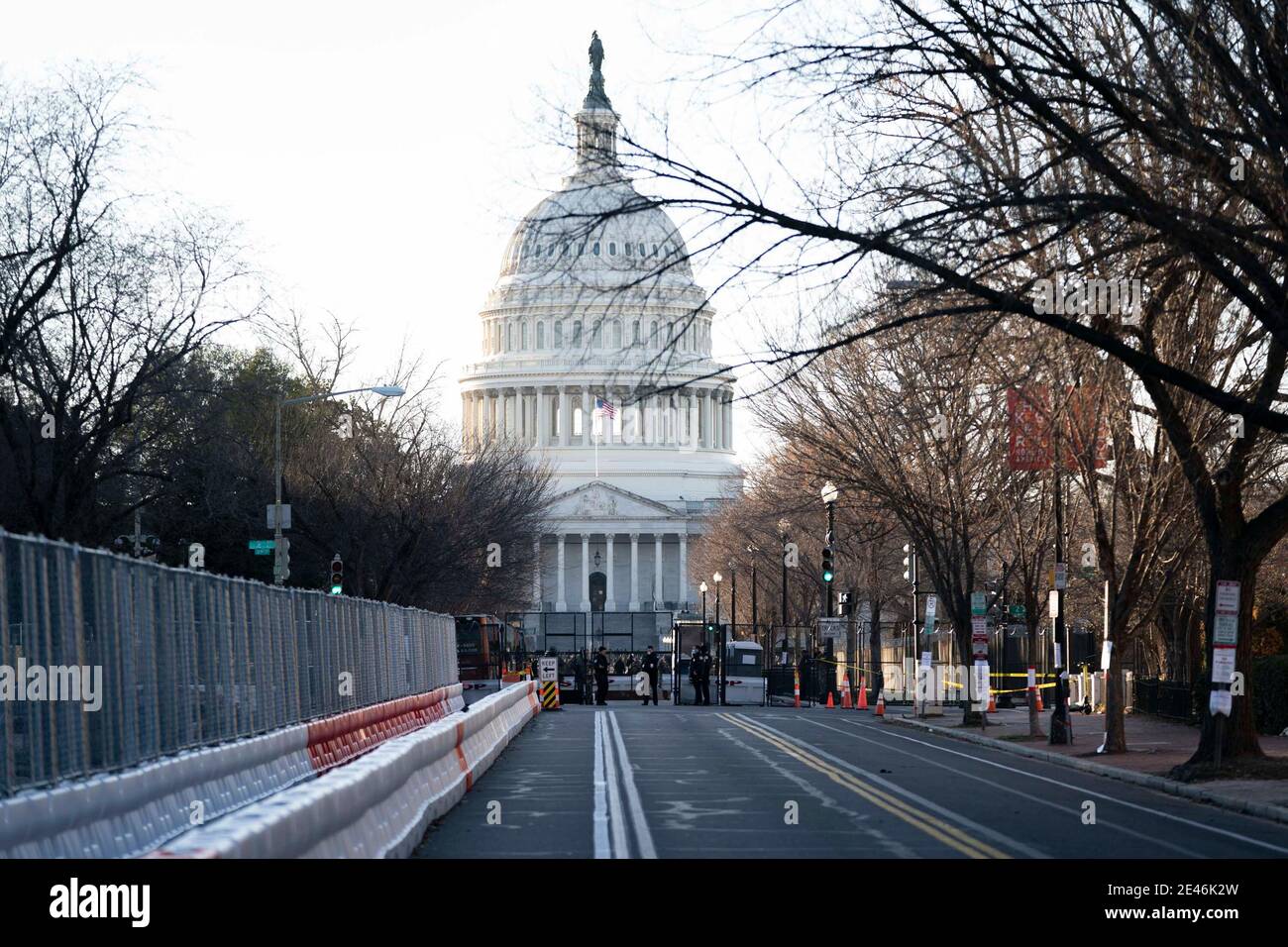 Washington, DC, USA. 21st Jan, 2021. The U.S. Capitol behind a security ...