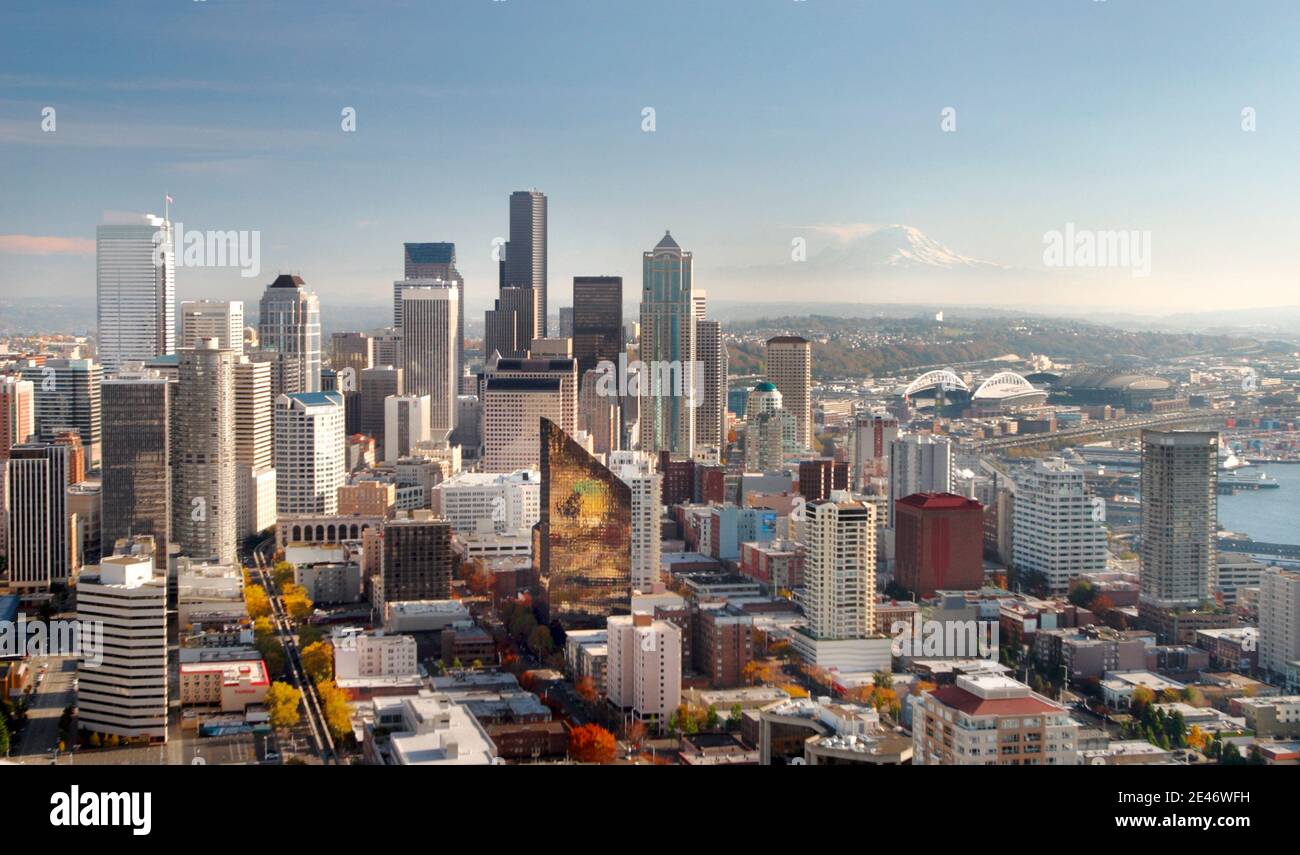 The Seattle, Washington skyline in October Stock Photo - Alamy