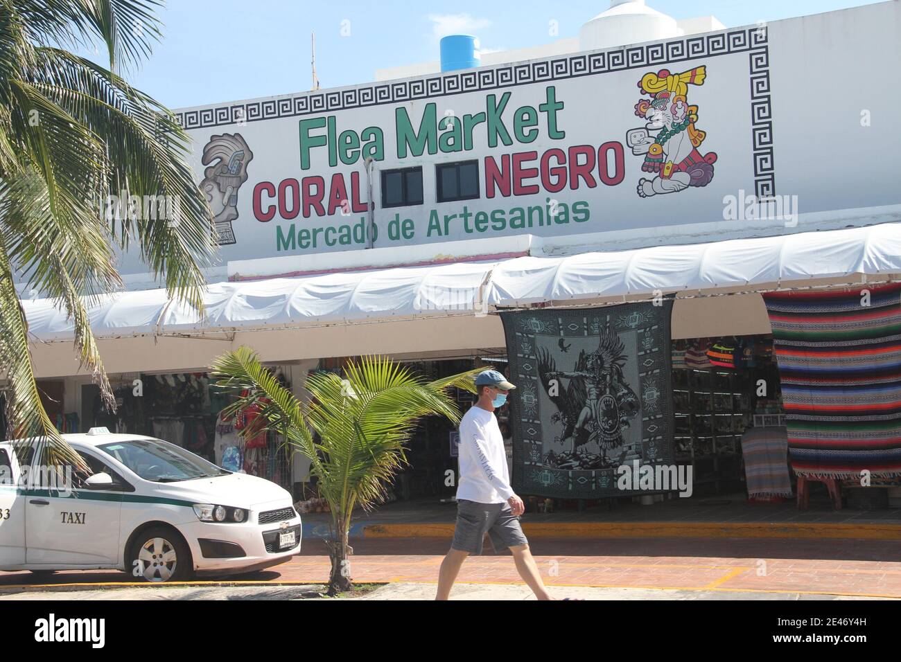 Cancun, Mexico. 21st Jan, 2021. (INT) Movement at a Flea Market in ...