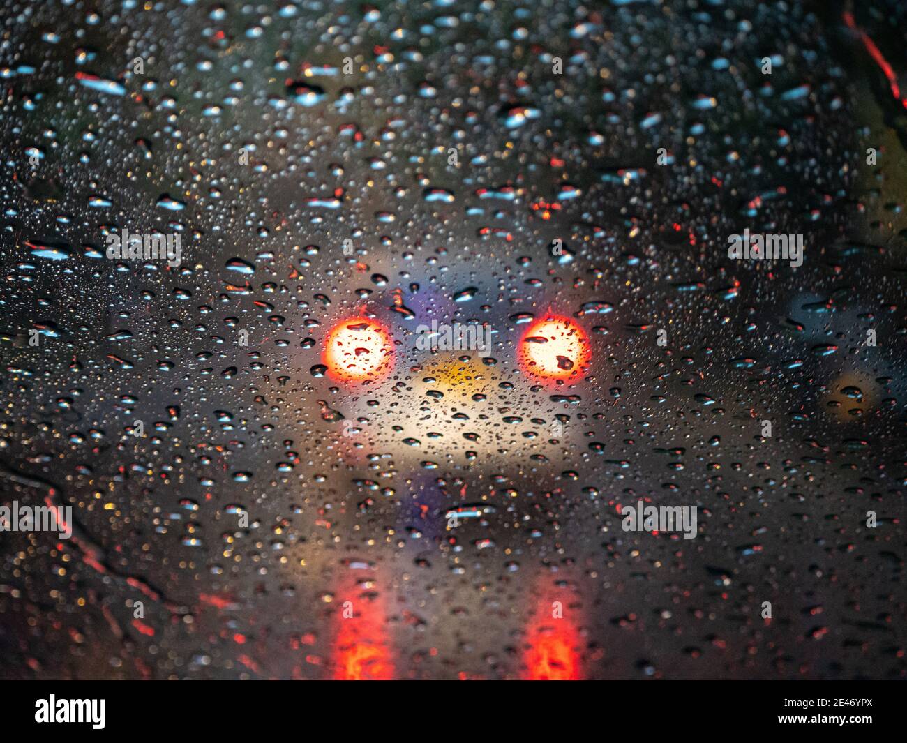 Wet road seen through windscreen hi-res stock photography and images ...