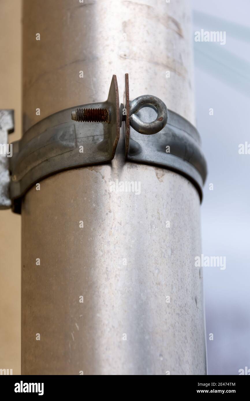 Industrial pipe clamp hi-res stock photography and images - Alamy