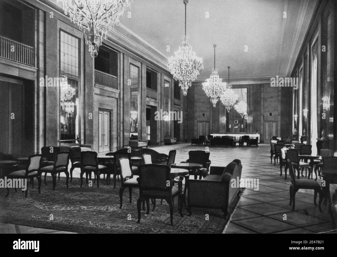 German opera house hi-res stock photography and images - Alamy