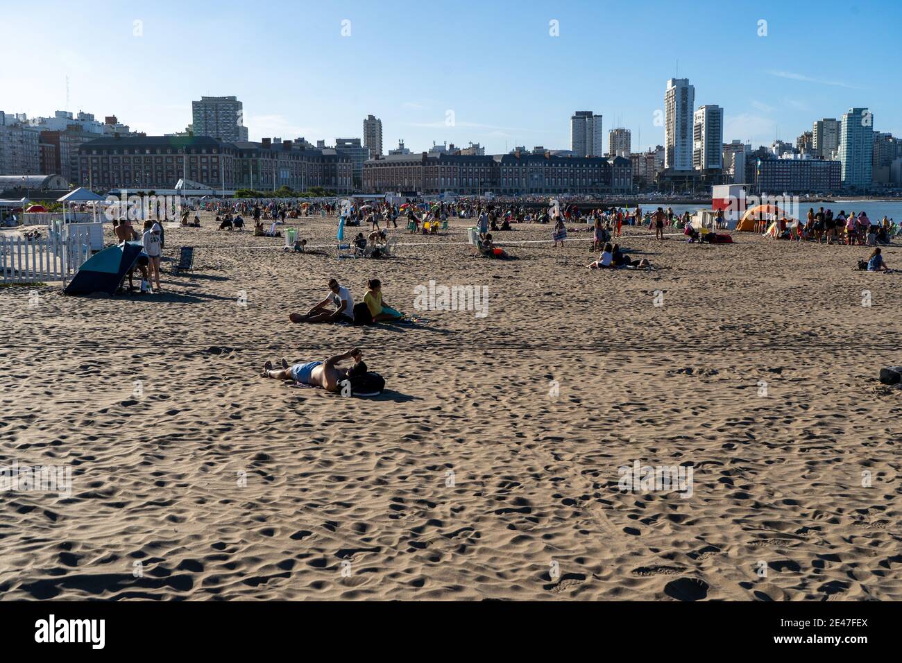 Mar del plata beach 2021 hi-res stock photography and images - Alamy
