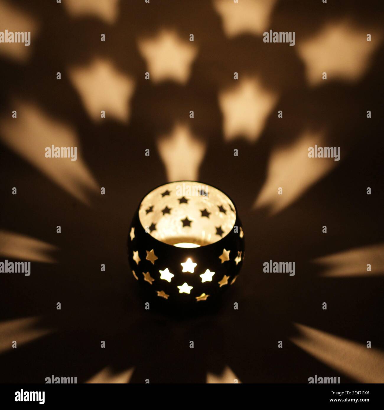 Candle with stars hi-res stock photography and images - Alamy