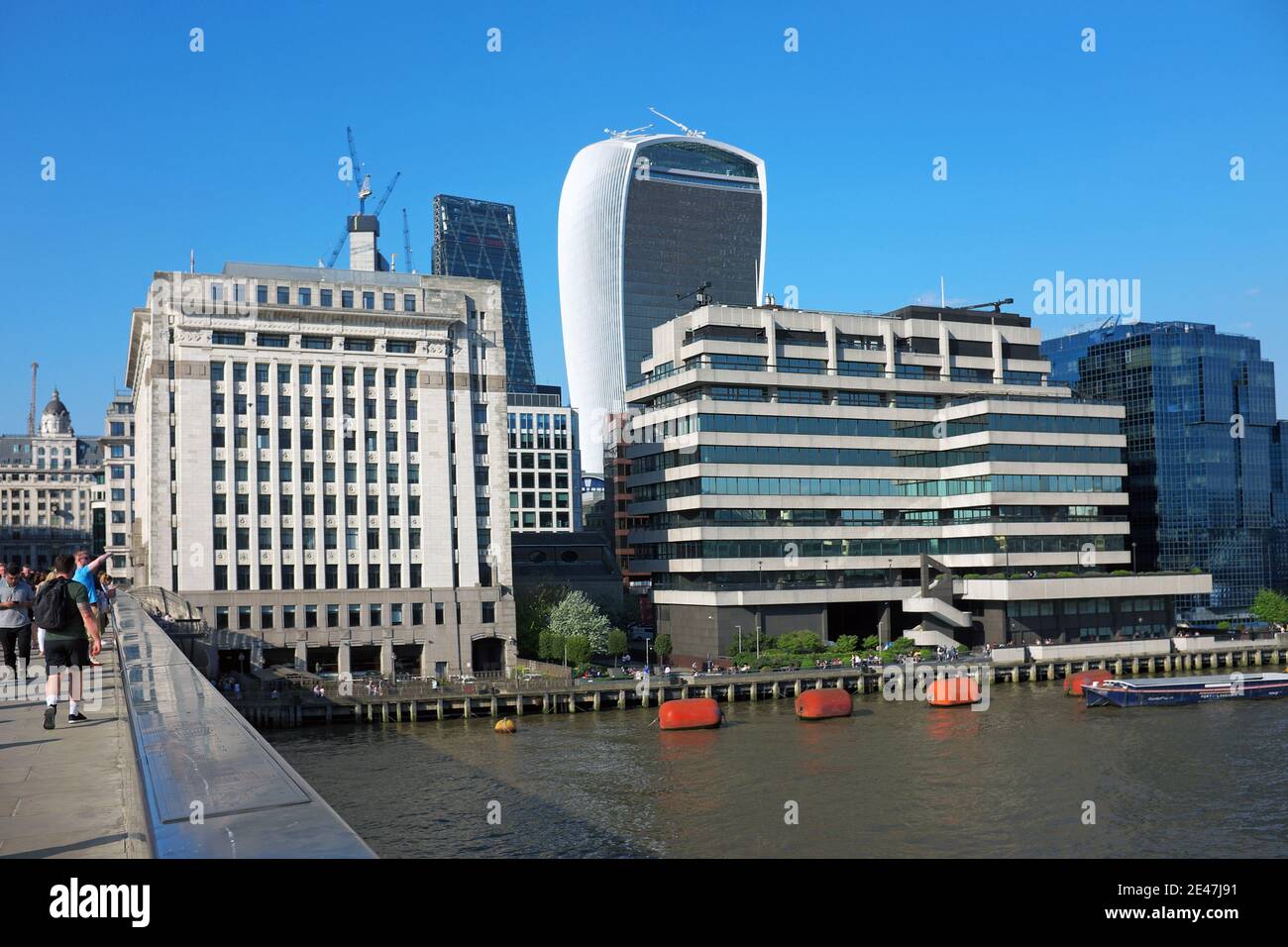 LONDON, UNITED KINGDOM - Apr 20, 2018: Sunny view from London Bridge of ...