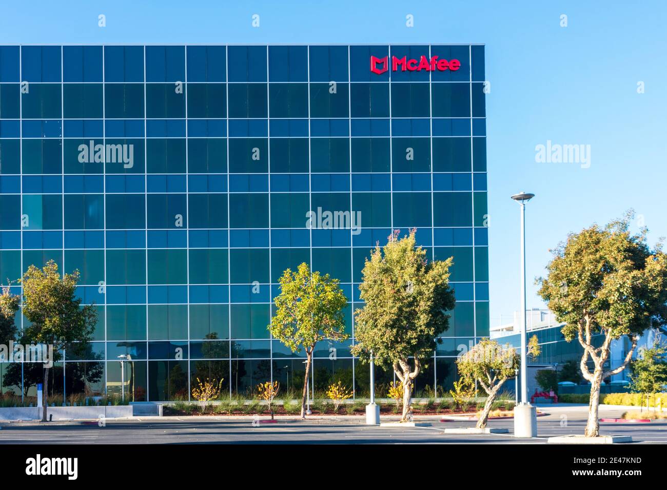 Corporate headquarters location hi-res stock photography and images - Alamy