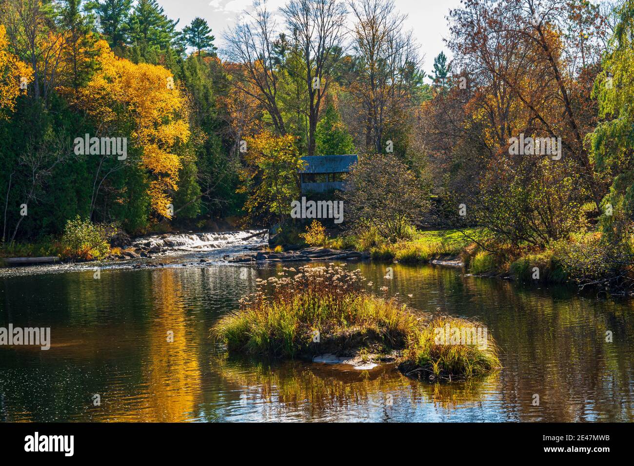Haliburton canada hi-res stock photography and images - Alamy