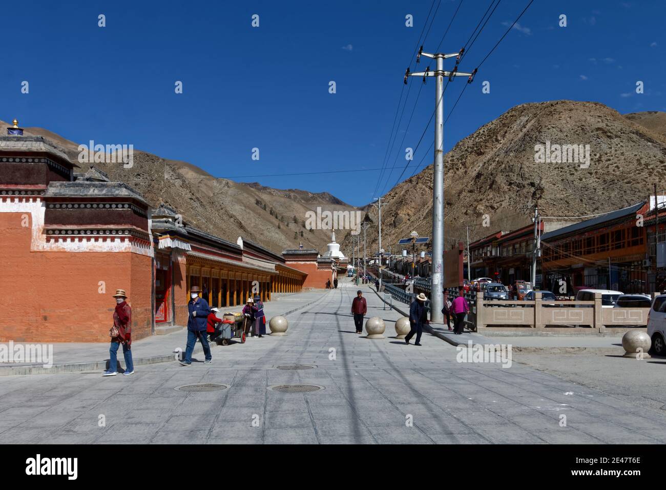 Xiahe, Gansu, the home of famous Labrang monastery Stock Photo - Alamy