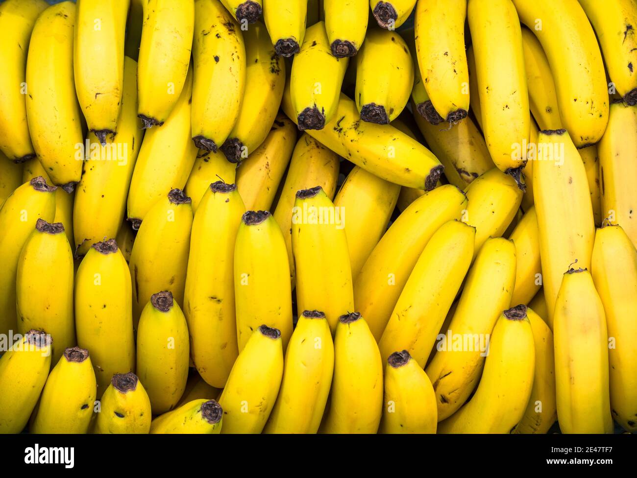 Ripe banan hi-res stock photography and images - Alamy