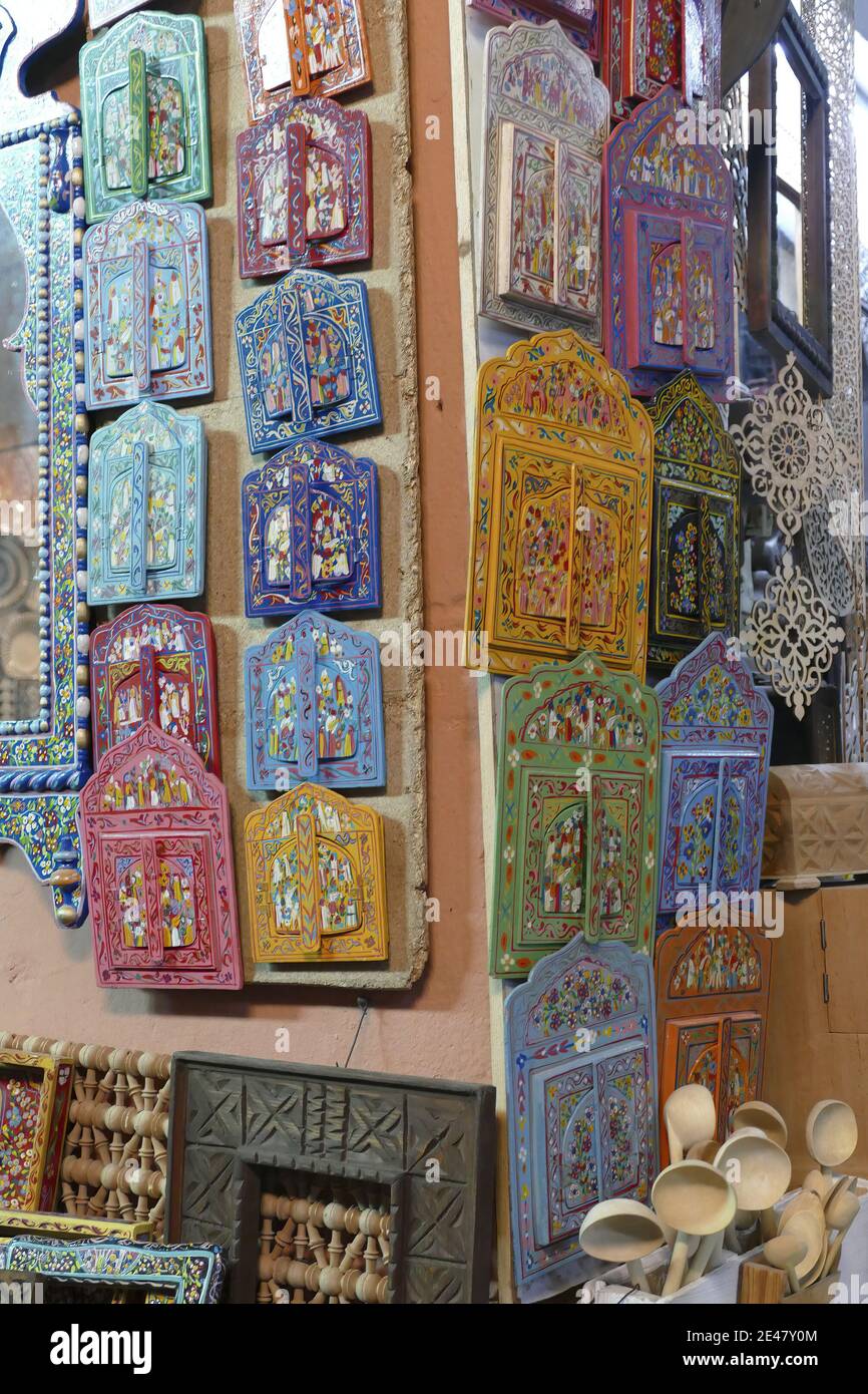 Colorful traditional Moroccan wall souvenirs in the bazaar of Marrakech ...