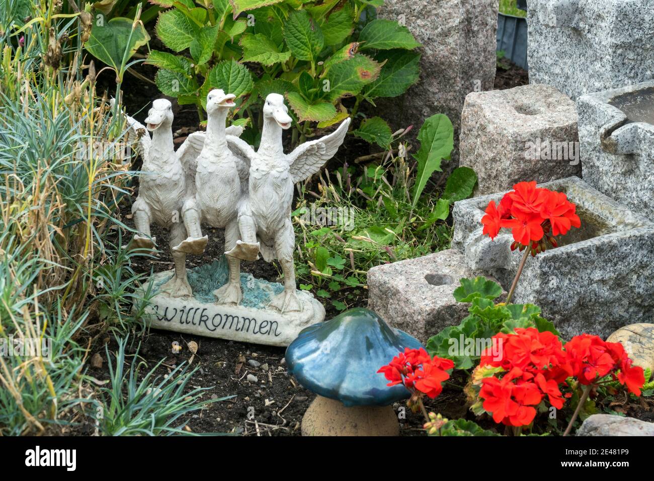 Welcome sculpture hi-res stock photography and images - Alamy