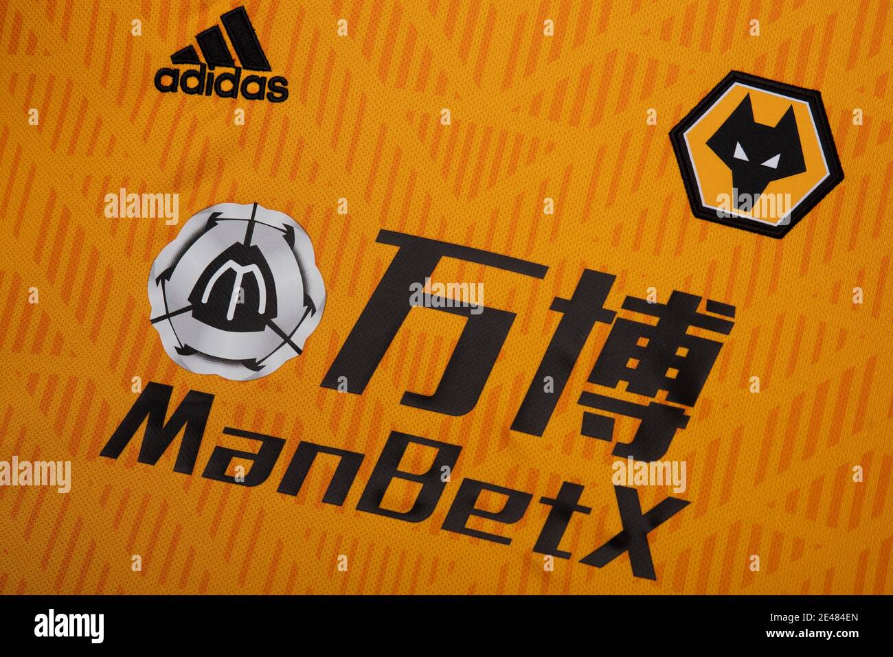 Wolverhampton wanderers football club logo hi-res stock photography and ...