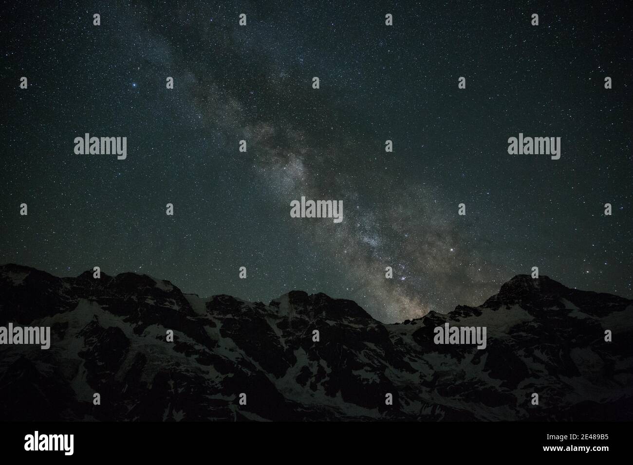 Unique starry sky and the snowy landscapes at night - perfect for ...