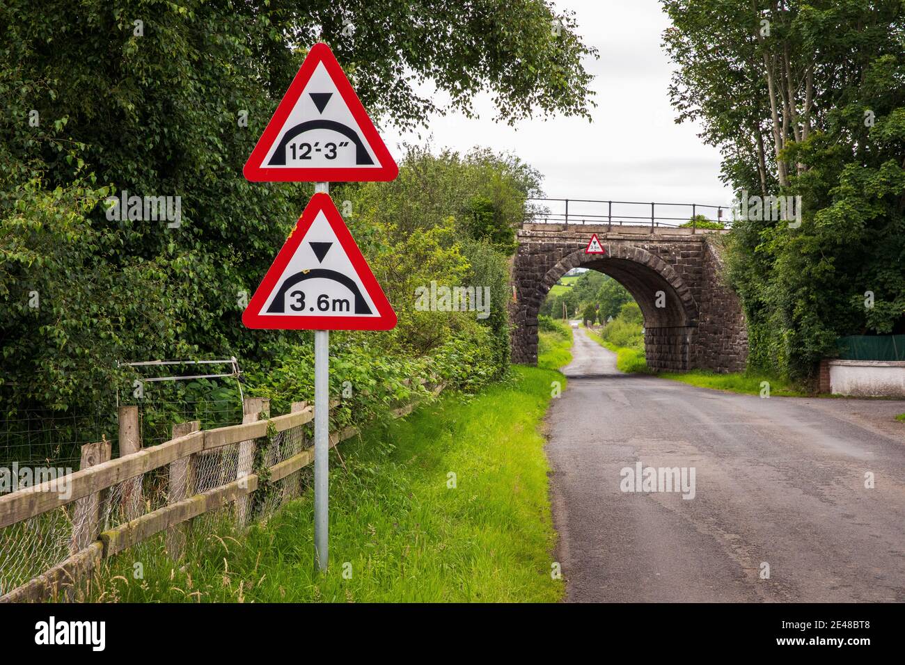 Railway Warning Signs High Resolution Stock Photography and Images - Alamy