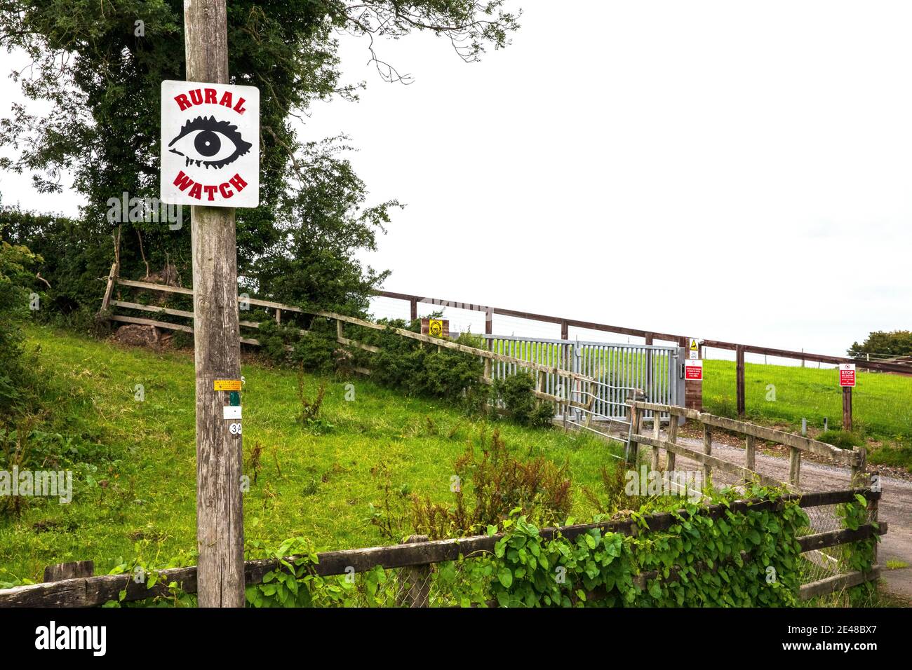 Rural sign hi-res stock photography and images - Alamy