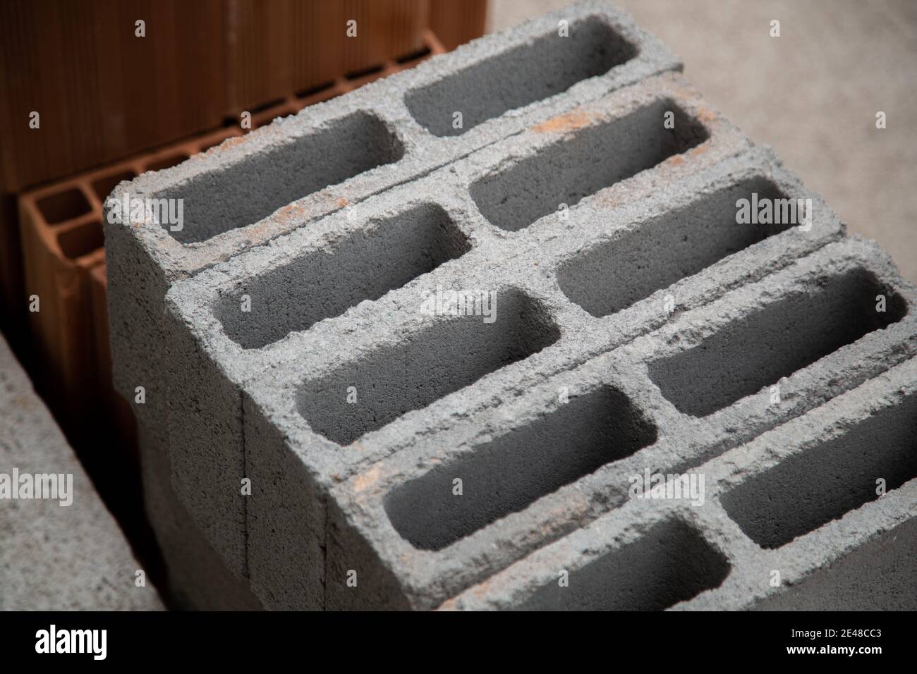 Expanded clay blocks hi-res stock photography and images - Alamy