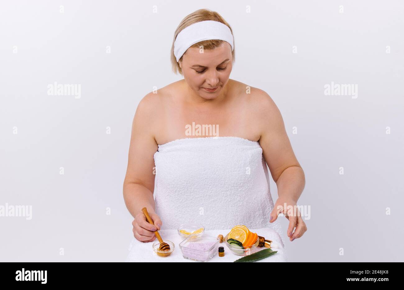 Wrapped face woman bandage hi-res stock photography and images - Alamy