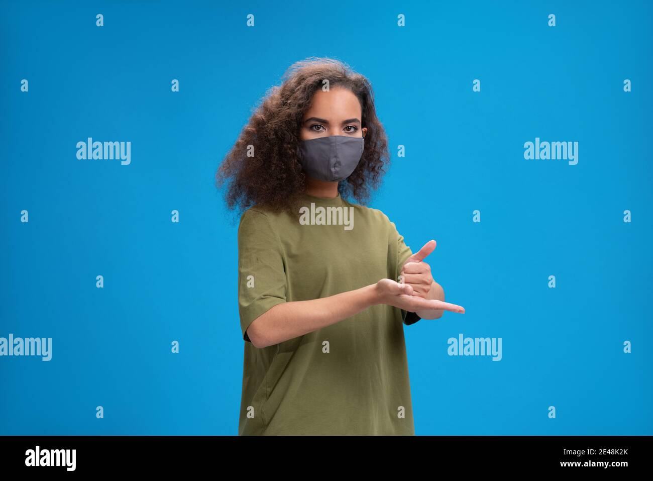 American sign language alphabet hi-res stock photography and images - Alamy
