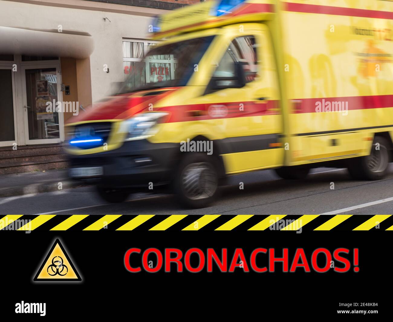 Emergency ambulance fire police chaos hi-res stock photography and ...