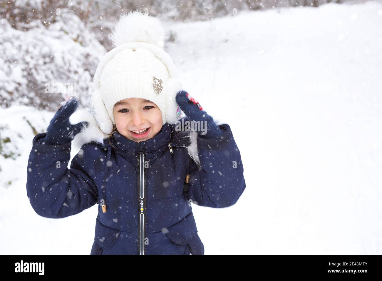 Ear pads hi-res stock photography and images - Alamy