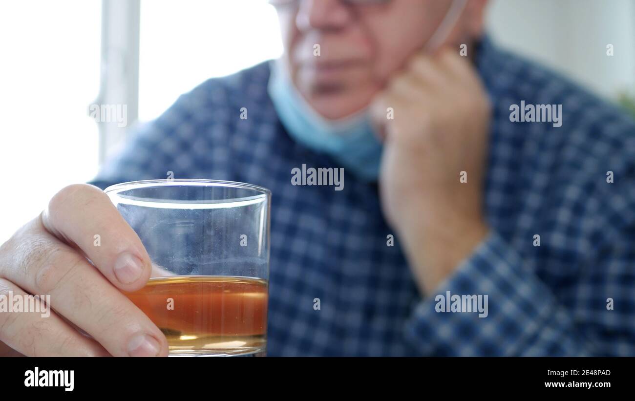 Drunk face hi-res stock photography and images - Alamy