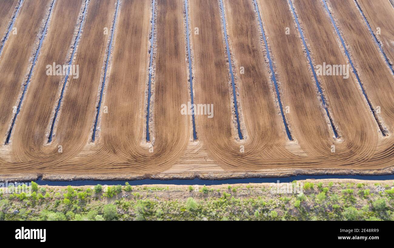 Peat moss harvesting hi-res stock photography and images - Alamy