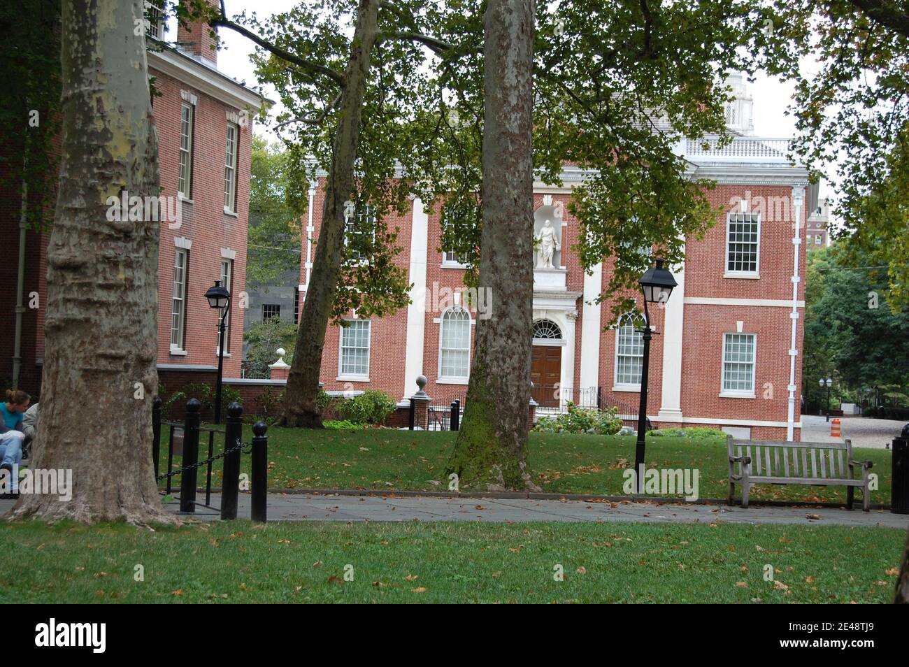 Independence hall Philadelphia USA house park view views brick signing ...