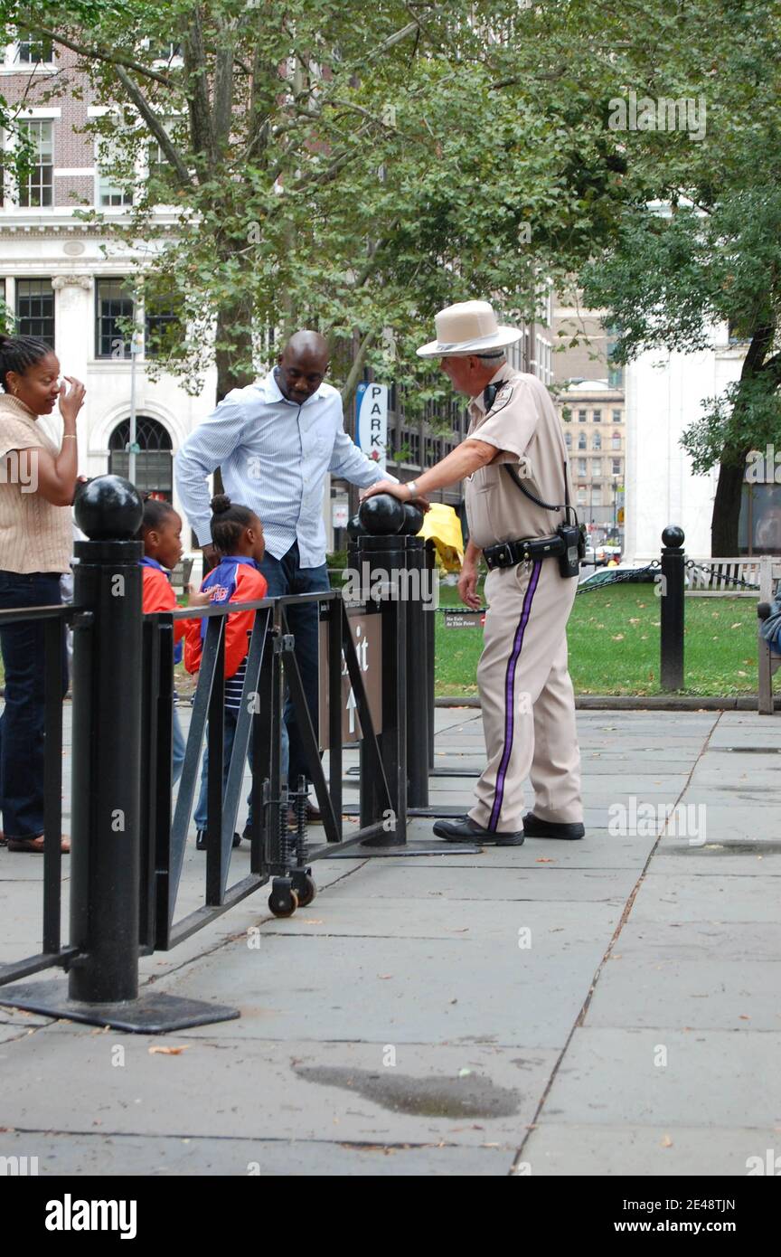 Philadelphia USA Independence hall security guard gates gate black ...