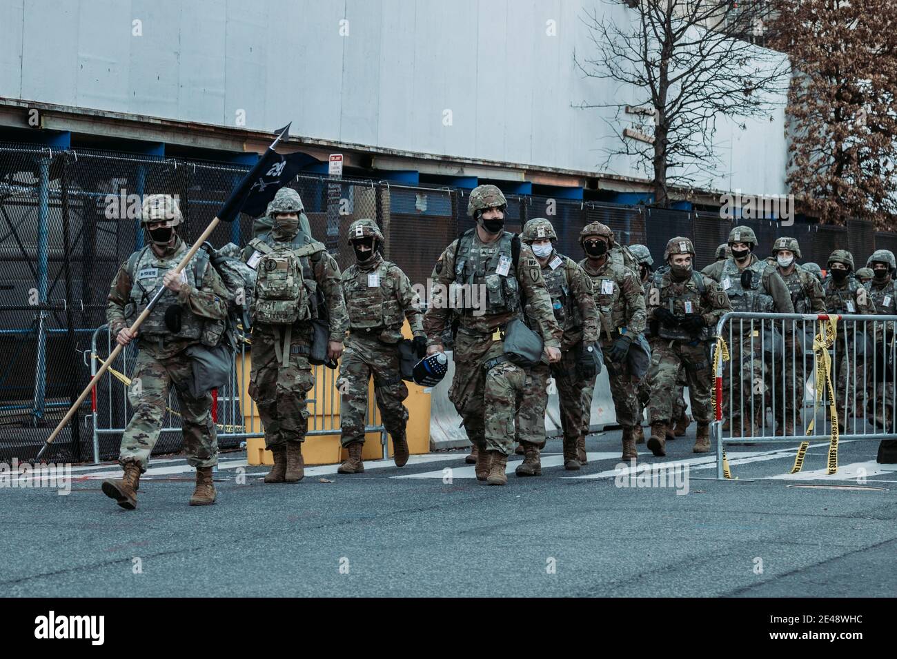 National Guard troops guarding the "Green Zone" around Washington DC ...