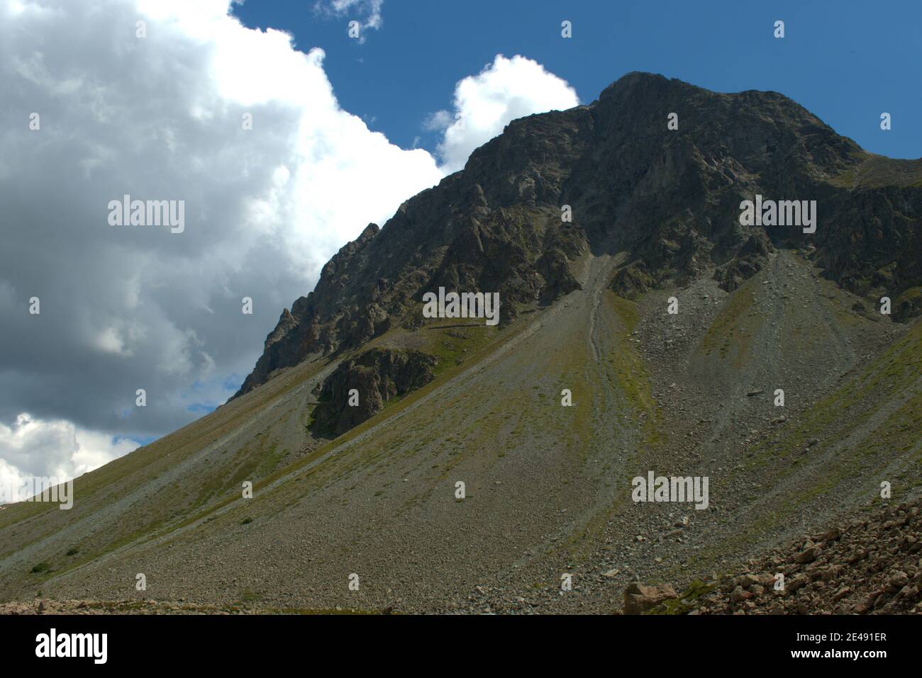 Incredible and unique mountain panorama at the Albulapass in ...