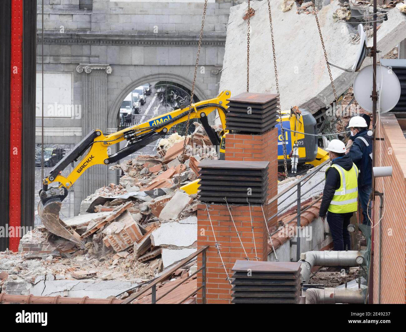 Demolition of gas works hi-res stock photography and images - Alamy