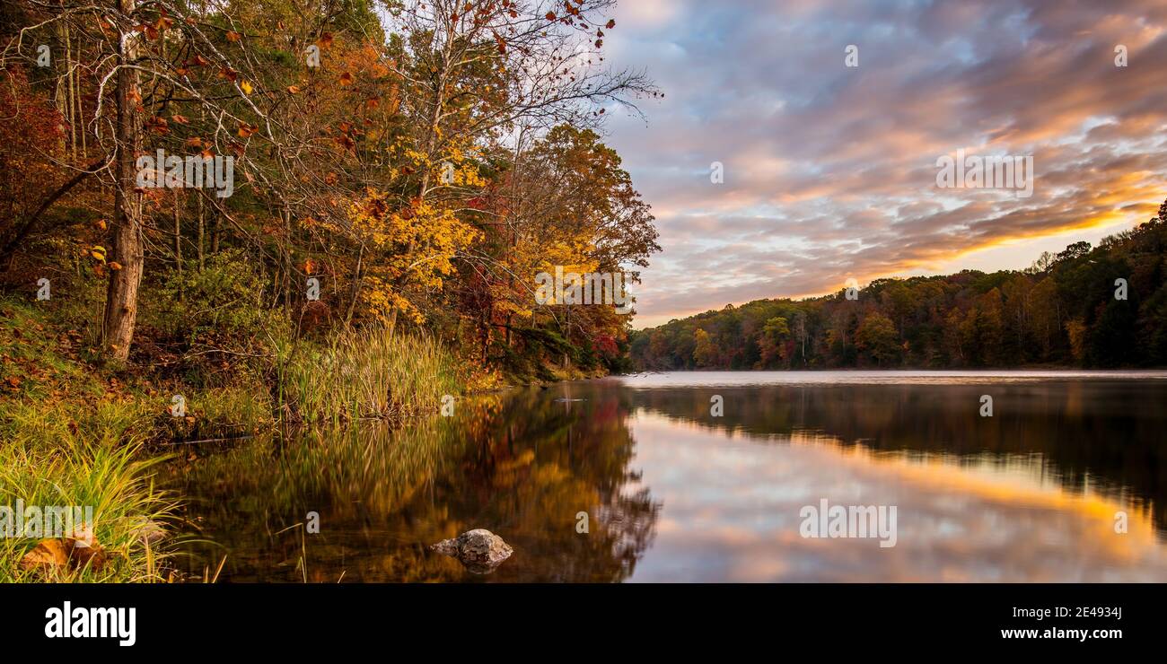 Rose lake hocking hills hi-res stock photography and images - Alamy